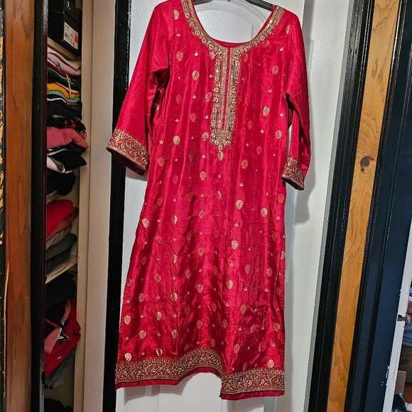 Dresses | Traditional Desi Indianpakistanibangladeshi Three Piece ...